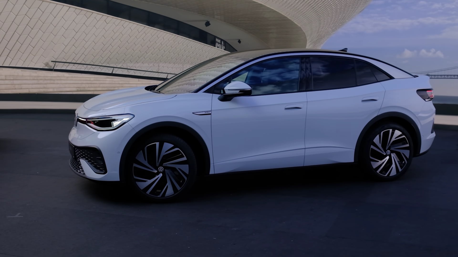 VW ID.5 - INSTADRIVER